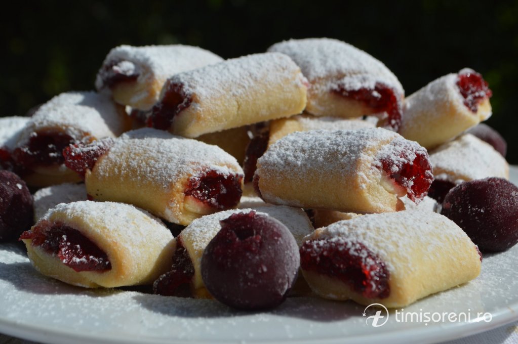 Patiserie in Timisoara by Cofetaria Trandafirul, galerie foto in Timisoara