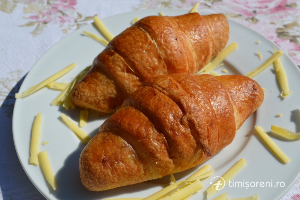 Patiserie in Timisoara by Cofetaria Trandafirul, galerie foto in Timisoara
